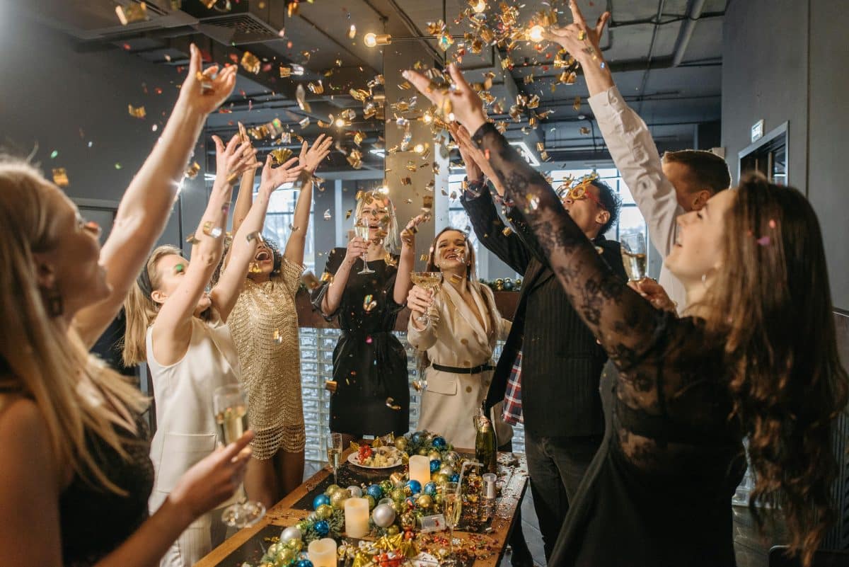 Holiday Parties in Niagara Falls: More Than a Meal, It’s an Experience ...